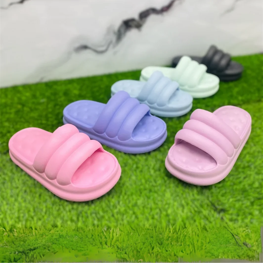 CHANCLAS MASMELO Las que no pueden faltar en casa